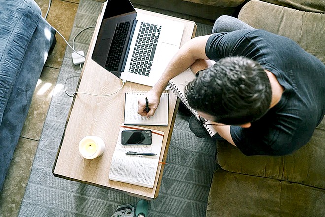 Les indispensables pour rendre le télétravail agréable et efficace ...